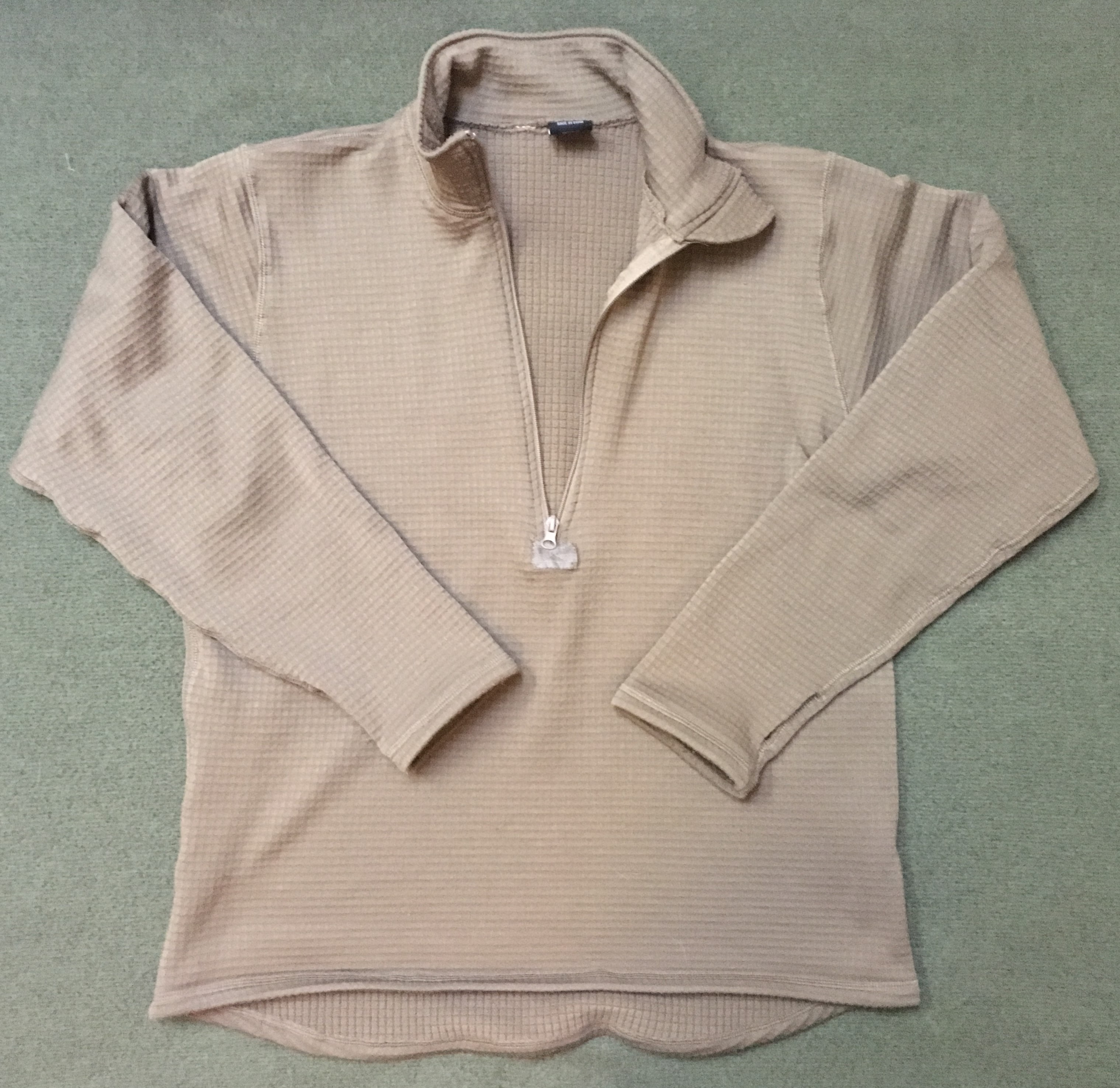 A Simple Outdoor Clothing System Layer 2: Lightweight Fleece – Kitchi-Gami