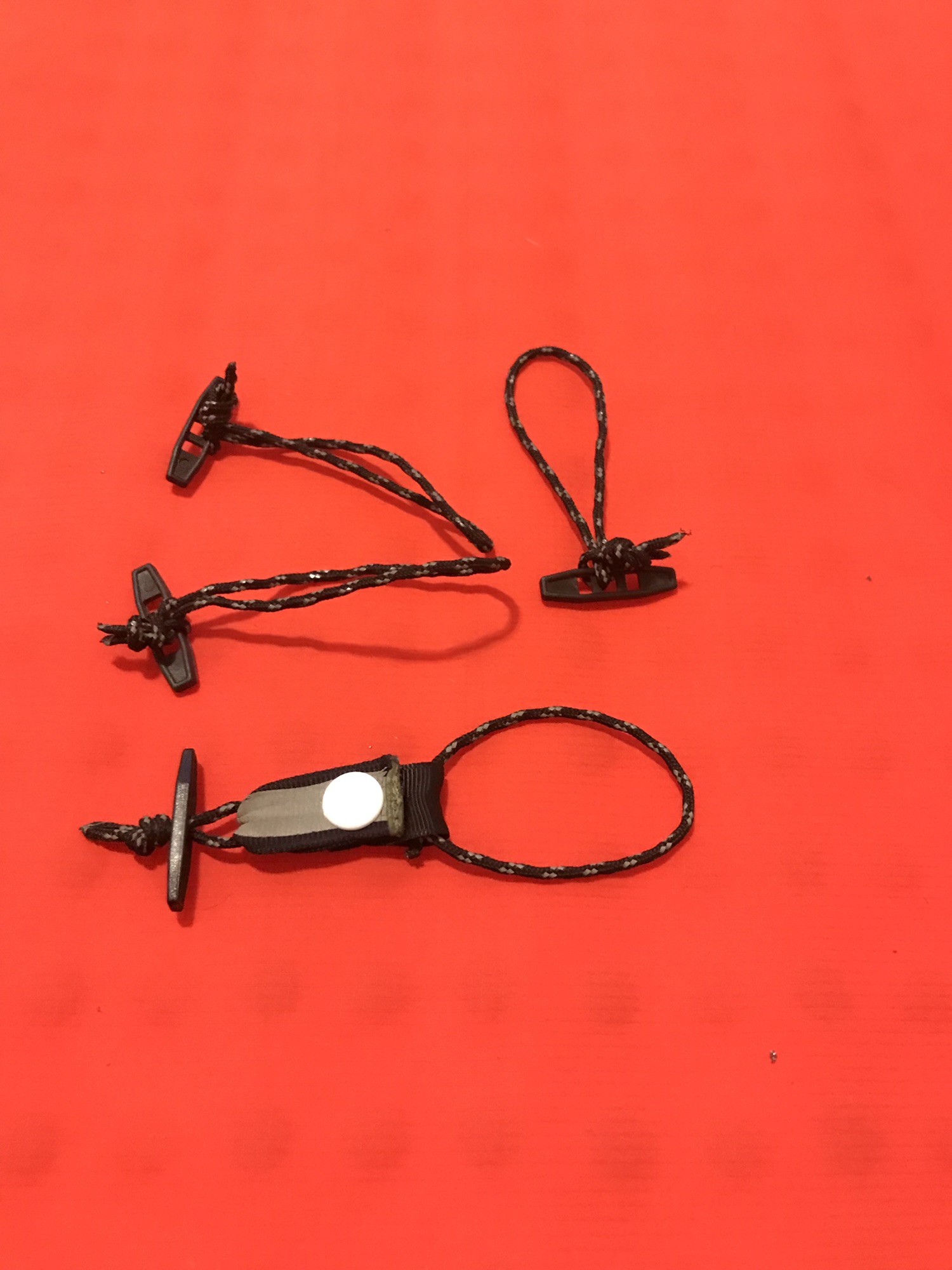 DIY: Pad Straps for a Backpacking Quilt – Kitchi-Gami